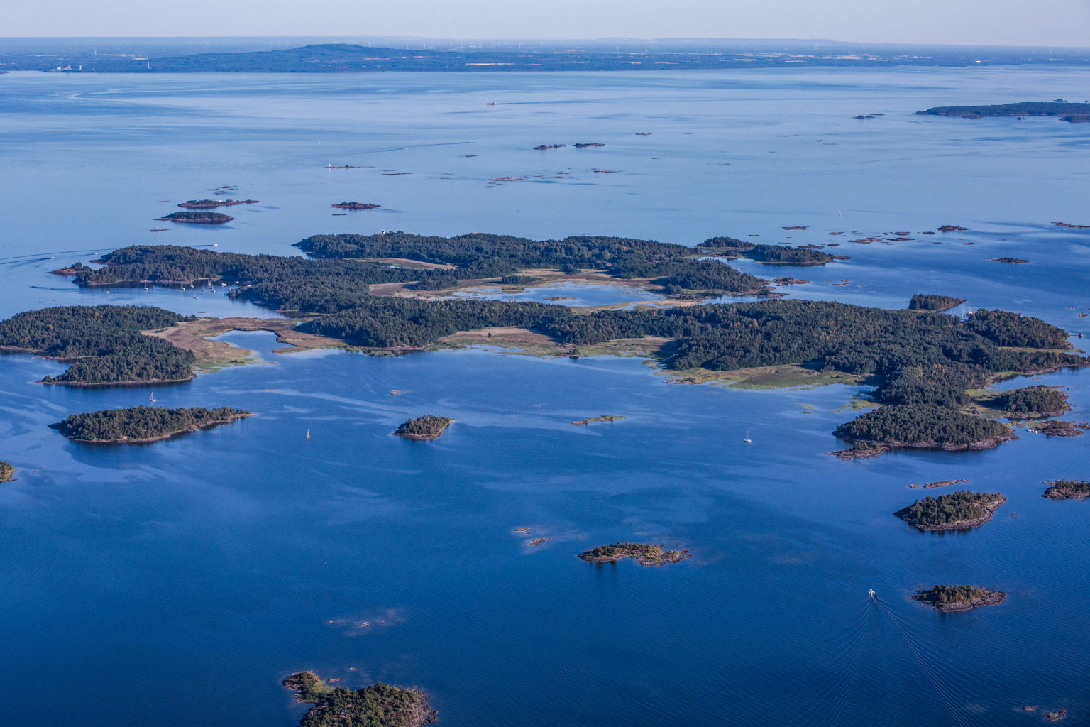 Boat trips on Lake Vänern without a boat of your own - Vänern